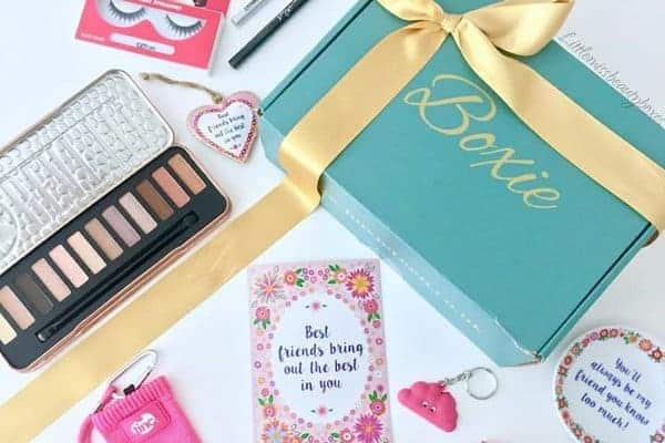 Boxie Teen Reviews: Get All The Details At Hello Subscription!