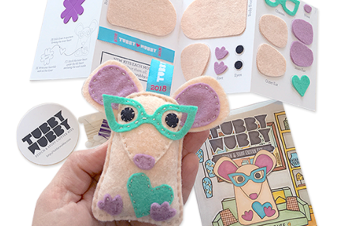 Kelly Kits Reviews: Get All The Details At Hello Subscription!