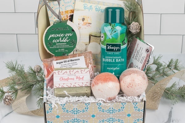 Bath Blessing Box Reviews: Get All The Details At Hello Subscription!