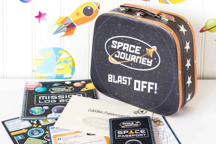 Geography Subscription Boxes - Hello Subscription