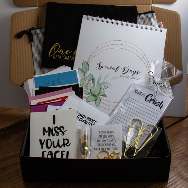 Say it with Grace Box Reviews: Get All The Details At Hello Subscription!