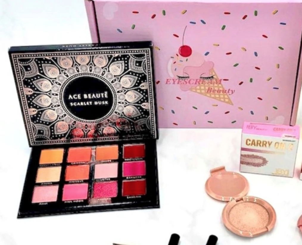 EYESCREAM Beauty Box Reviews: Get All The Details At Hello Subscription!