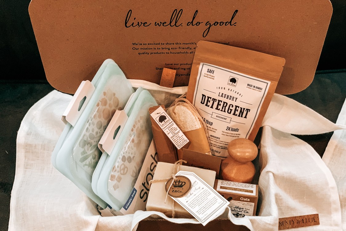 Darn Good Yarn of the Month Reviews: Get All The Details At Hello ...