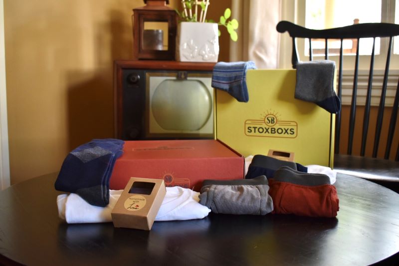 StoxBoxs Reviews: Get All The Details At Hello Subscription!