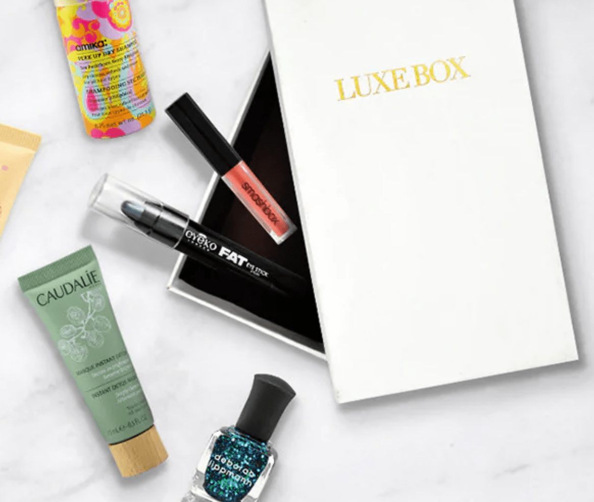 Luxe Box Reviews: Get All The Details At Hello Subscription!