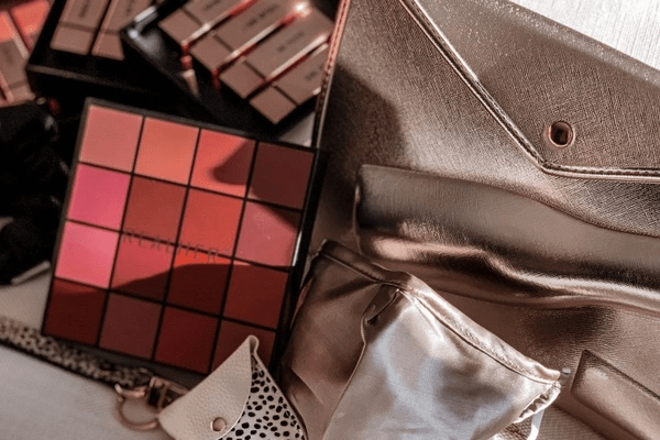 Curated.Life Reviews: Get All The Details At Hello Subscription!