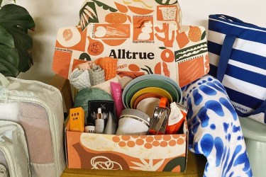 Best Subscription Boxes, Reviews, & Coupons - Hello Subscription
