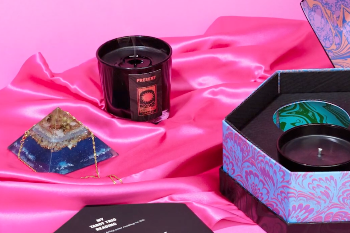 Fragrant Jewels Reviews: Get All The Details At Hello Subscription!