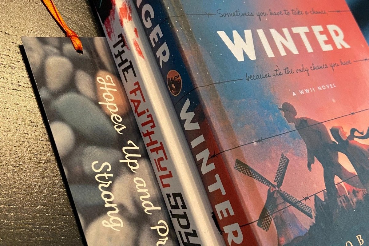 Rooted Book Box Reviews: Get All The Details At Hello Subscription!