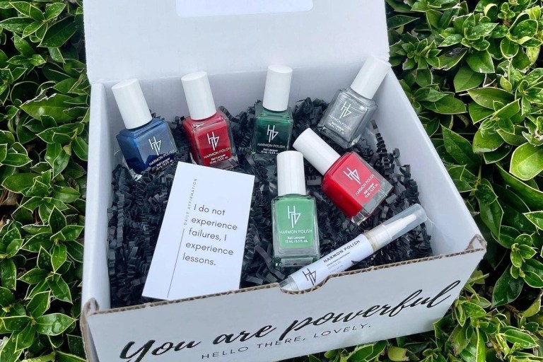 Nail & Nail Polish Subscriptions - Hello Subscription