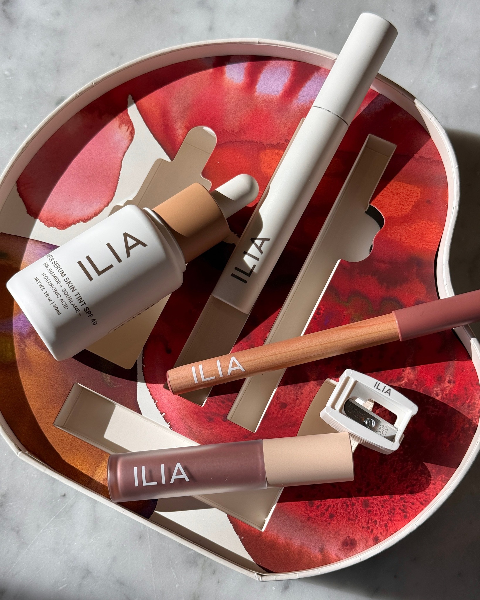 ILIA Beauty Reviews: Get All The Details At Hello Subscription!