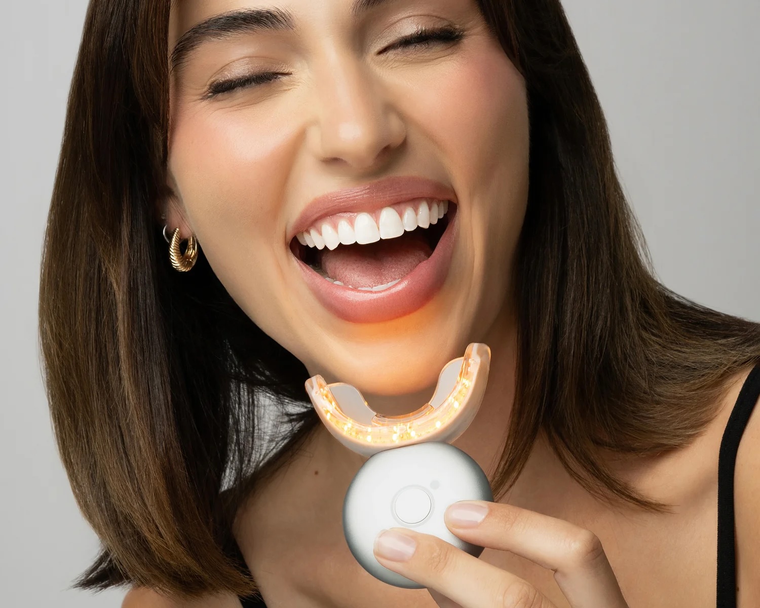 Moon Oral Beauty Reviews: Get All The Details At Hello Subscription!